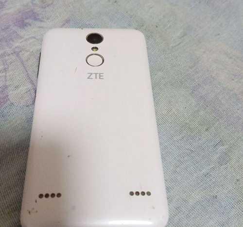 ZTE Blade X5, 8 ГБ