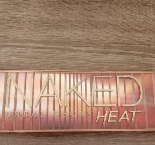 Палетка теней Urban decay naked heat