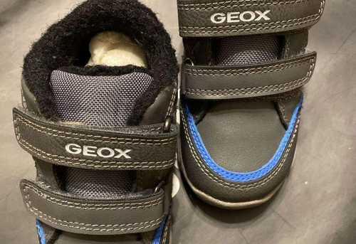 Geox кроссовки утеплённые (22 размер)