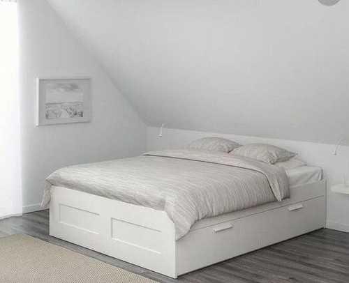 Кровать IKEA бримнэс