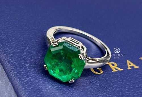 Серебряное кольцо с зеленым камнем Graff