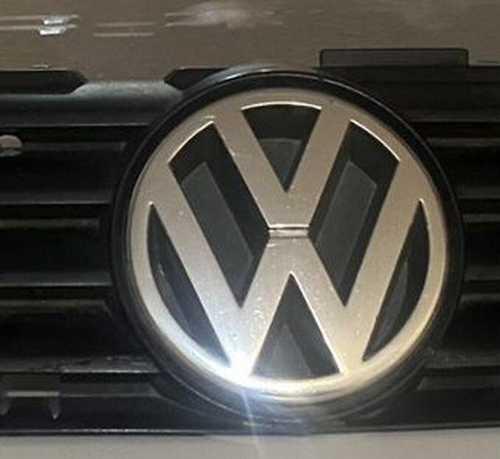 Решетка радиатора Volkswagen Passat b5