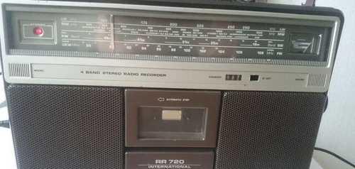 Винтажная магнитола Grundig RR 720