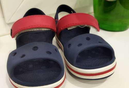 Сандалии crocs C10