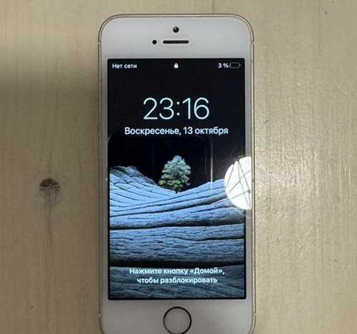 iPhone SE, 16 ГБ