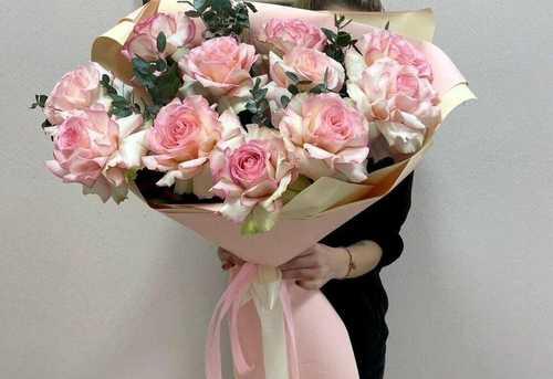 Букет цветов из 11 фрунцузских роз