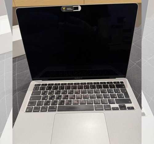 Бронь Macbook air m1 8 /512