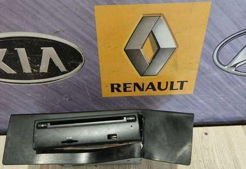 Магнитола Renault koleos Прав