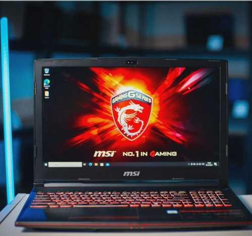 Ноутбук MSI: Core i7 i5