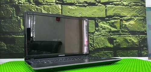 Ноутбук Samsung NP300E5C-A01RU