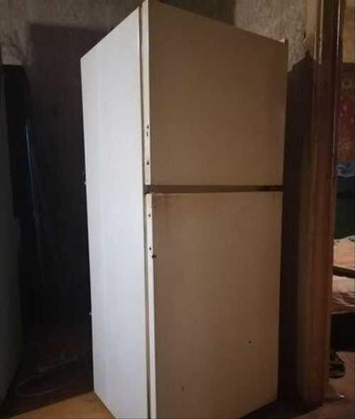 Холодильник двухкамерный Бирюса 22 продаю