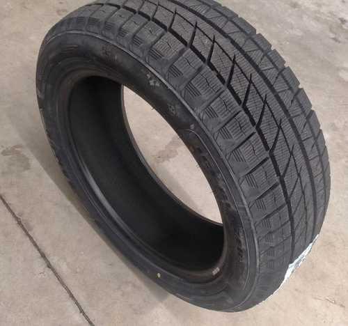 Sailun Ice Blazer Arctic EVO 255/45 R20 105T