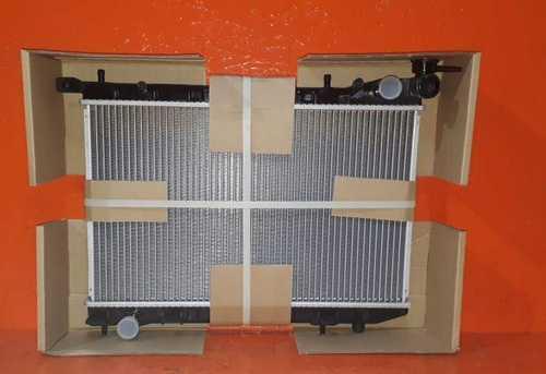 Радиатор двигателя toyota avensis 1997-2003