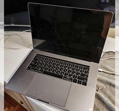 Apple macbook pro 15 2017