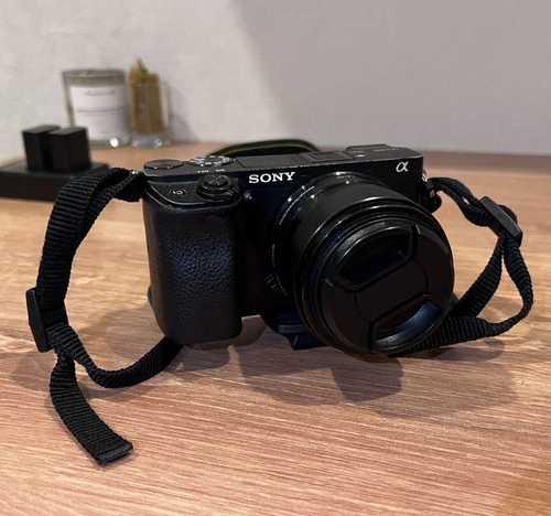 Фотоаппарат sony a6300 с объективом Sony