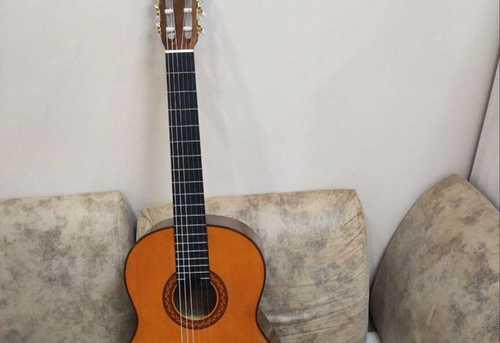 Классическая гитара yamaha c70