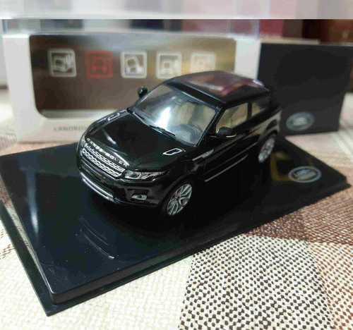 Lrdca3evoqb Dealer (Ixo) 1/43 Land Rover Evoque 20