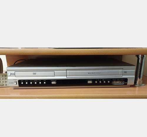 Dvd vhs проигрыватель LG DC466B