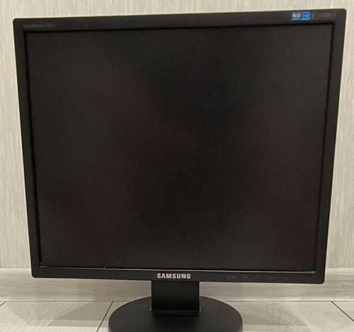 Монитор Samsung syncmaster 943n