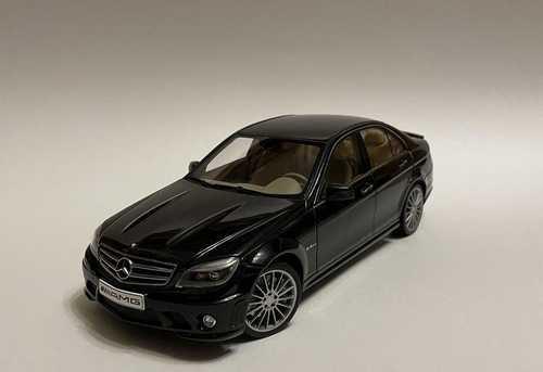 Mercedes C63 AMG W204 autoart 1:18