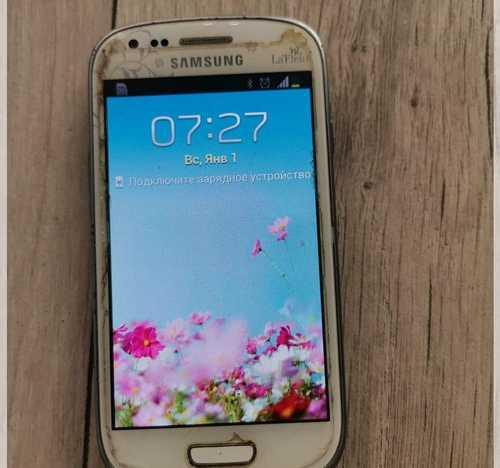 Samsung GT-I8910, 16 ГБ