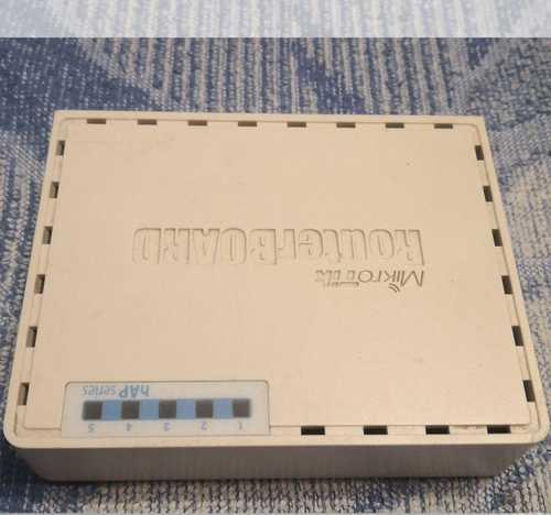 Роутер MikroTik hap ac Lite