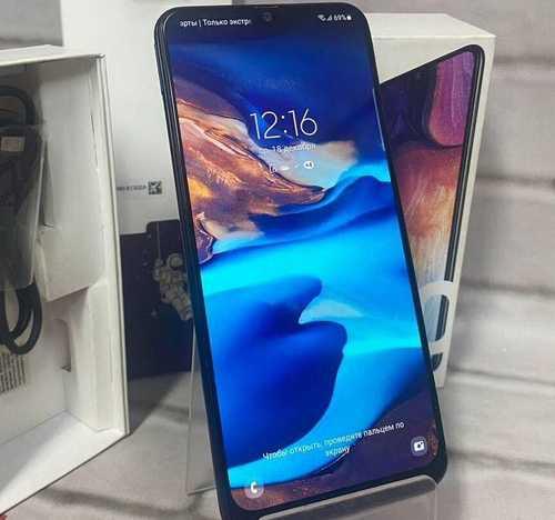 Samsung Galaxy A50, 4/64 ГБ