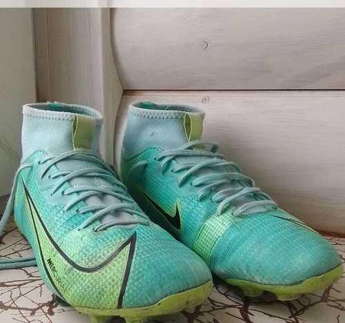 Футбольные бутсы nike mercurial 37.5