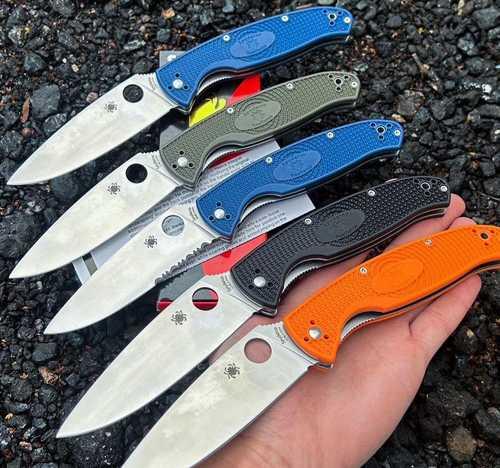 Нож Spyderco Resilience Lightweight