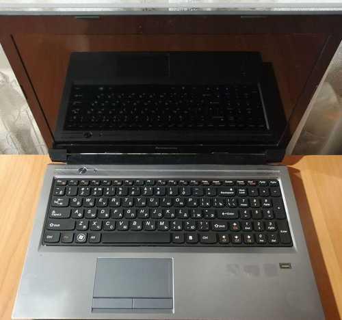 Lenovo V570 Core i5/ 8Gb/SSD240Gb/ GeForce525M-2Gb