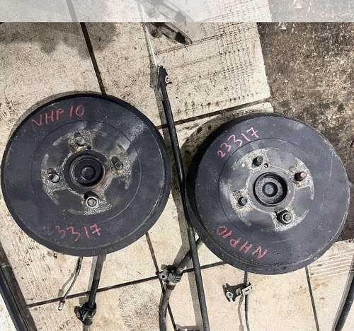 Задние барабаны в сборе toyota aqua nhp10