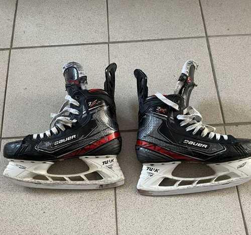 Коньки хоккейные bauer 2x