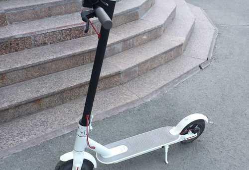 Xiaomi Mi Electric Scooter 1S