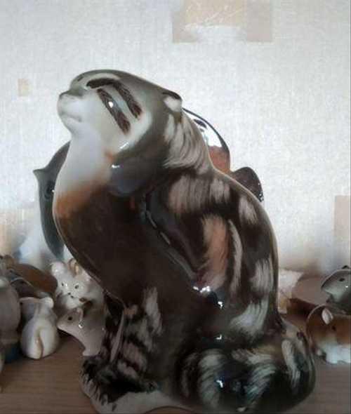Фарфоровая статуэтка кот дикий камышовый манул