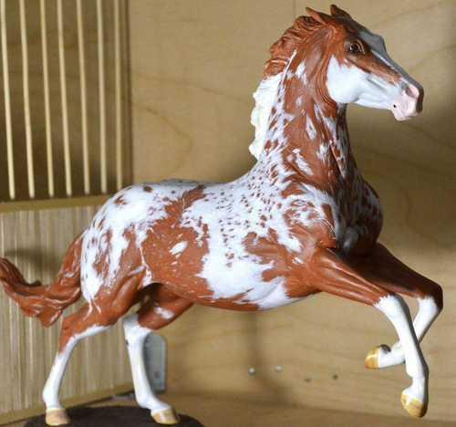 Перекрас лошади Breyer 1:9