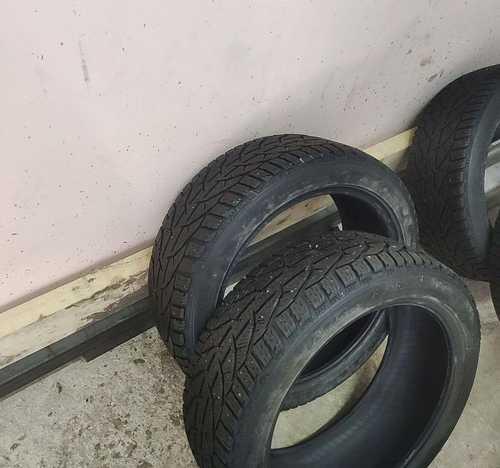 Tigar Winter 225/45 R18