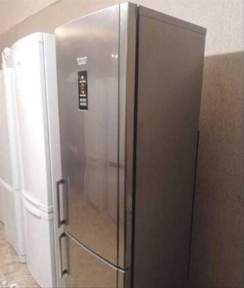 Холодильник Hot Point Ariston