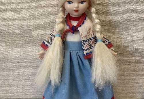 Кукла СССР Мара в латышской национальной одежде