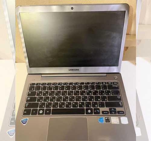 Ноутбук на запчасти Samsung NP535U3C