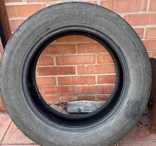 Bridgestone Dueler H/T 215/60 R17 96H