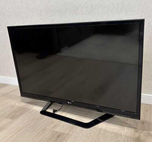 Телевизор LG 42LM615T (106см)