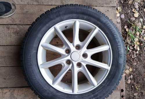 Bridgestone Ice Cruiser 7000S 205/60 R16 92T
