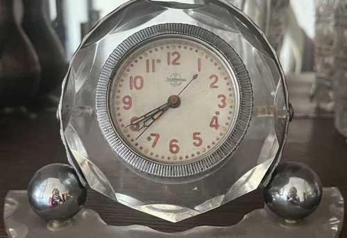 Часы настольные челябинский часовой завод