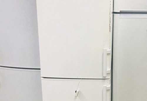 Холодильник Liebherr CUN 3033