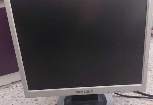 Монитор Samsung Syncmaster 721n