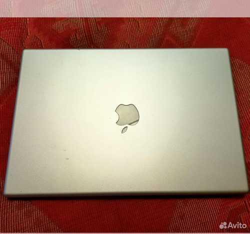 MacBook 13 (2007), 80 ГБ, Core 2 Duo, 2.0 ГГц, RAM 1 ГБ, Intel GMA 950