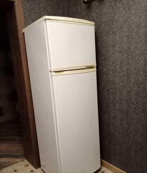Холодильник двухкамерный 180см