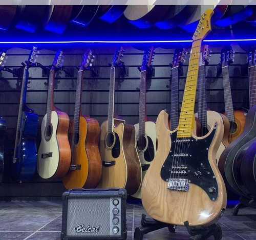 Электрогитара Superstratocaster   Комбоусилитель