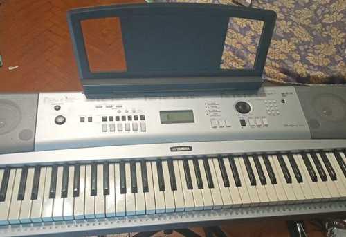 Синтезатор Yamaha DGX 230, 76 клавиш