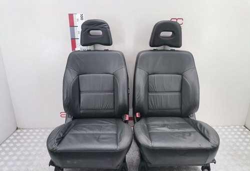 Салон (сидения) комплект для Nissan X-Trail T30